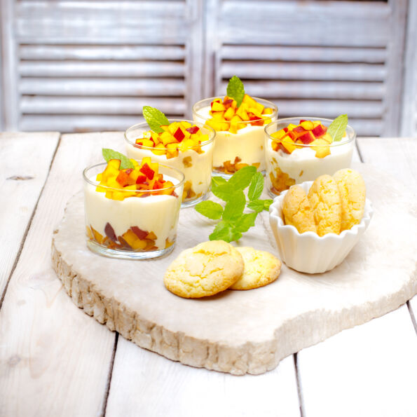 Mousse de pêches au mascarpone et biscuits à l'amande - All-Clad, vente ...